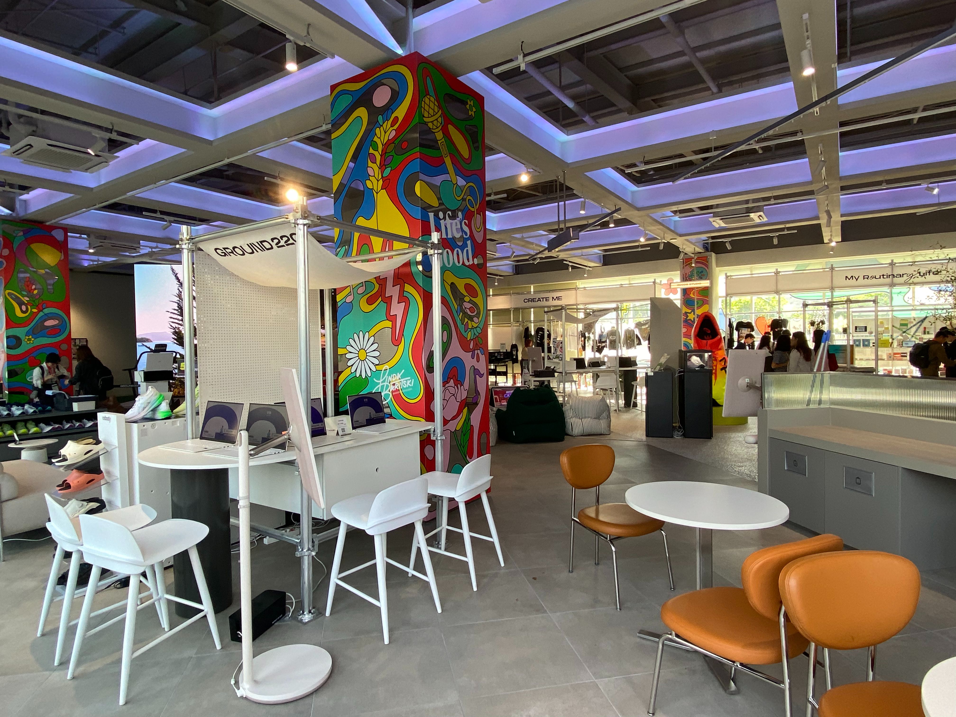 พาเดินเที่ยว GROUND220 ช็อปสโตร์แนวสร้างประสบการณ์ด้านเทคโนโลยีของคน ...