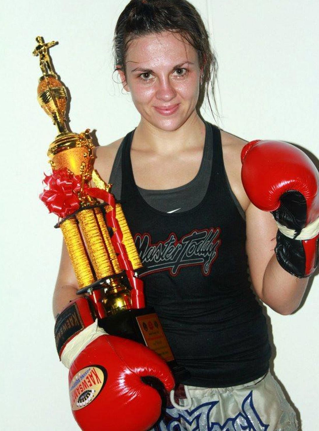 Emma Thomas ชาวอังกฤษผู้หลงรักมวยไทย กับความเจ็บปวดจากการเป็นผู้หญิงไม่กี่คนในยิม